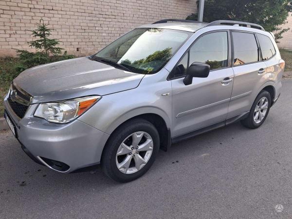 Pelēks Subaru Forester 2016 Alīta, ar dzinēja tilpumu 2.50 L un nobraukumu 223 tūkst. km par 7300 €, foto 1 vietnē AUTOMOTO.COM.LV
