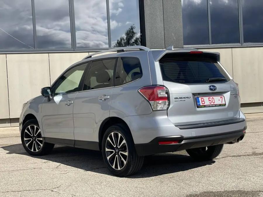 Pelēks Subaru Forester 2016 Sigulda, ar dzinēja tilpumu 2.00 L un nobraukumu 211 tūkst. km par 8990 €, foto 3 vietnē AUTOMOTO.COM.LV