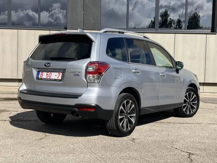 Pelēks Subaru Forester 2016 Sigulda, ar dzinēja tilpumu 2.00 L un nobraukumu 211 tūkst. km par 8990 €, foto 6 vietnē AUTOMOTO.COM.LV