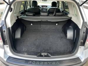 Pelēks Subaru Forester 2016 Sigulda, ar dzinēja tilpumu 2.00 L un nobraukumu 211 tūkst. km par 8990 €, foto 27 vietnē AUTOMOTO.COM.LV