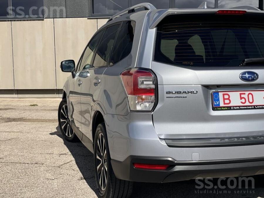 Grey Subaru Forester 2016 in Riga, with an engine capacity of 2.00 L and mileage of 211 thousand km for 8990 €, photo 9 on AUTOMOTO.COM.LV