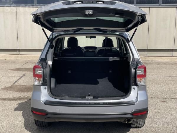 Pelēks Subaru Forester 2016 Rīga, ar dzinēja tilpumu 2.00 L un nobraukumu 211 tūkst. km par 8990 €, foto 9 vietnē AUTOMOTO.COM.LV