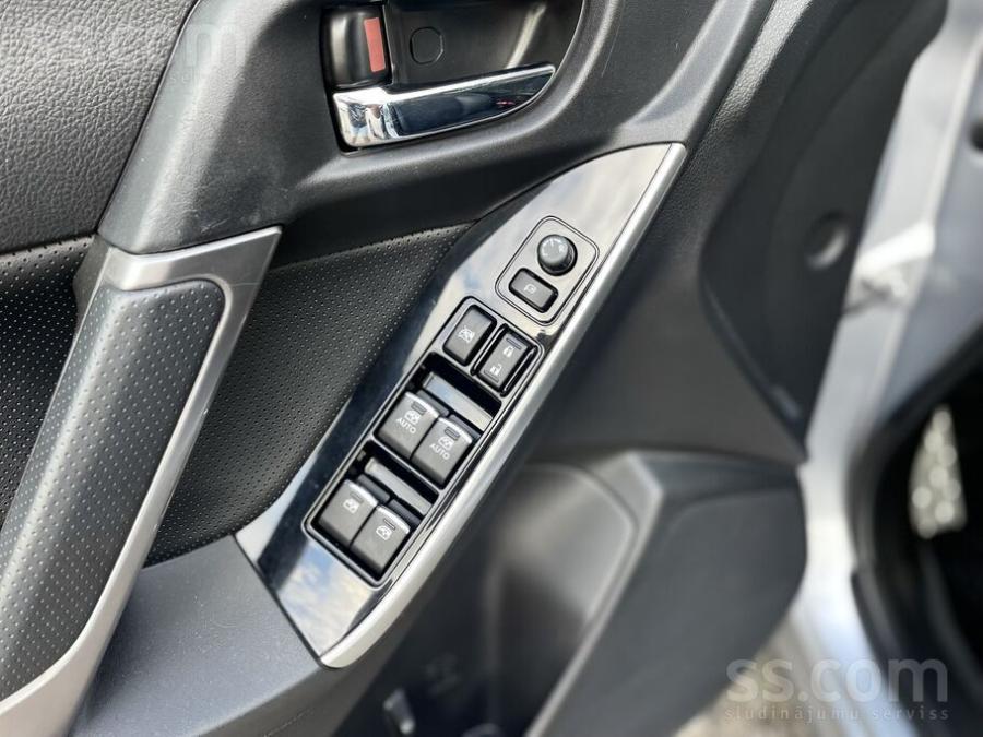 Grey Subaru Forester 2016 in Riga, with an engine capacity of 2.00 L and mileage of 211 thousand km for 8990 €, photo 26 on AUTOMOTO.COM.LV
