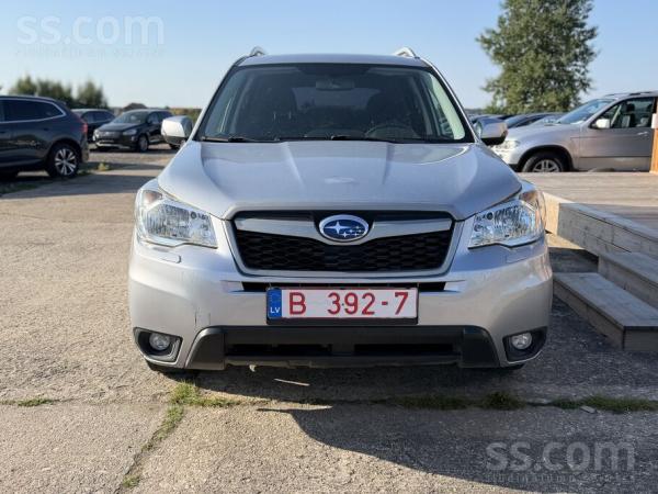 Pelēks Subaru Forester 2016 Rīga, ar dzinēja tilpumu 2.00 L un nobraukumu 233 tūkst. km par 9300 €, foto 3 vietnē AUTOMOTO.COM.LV