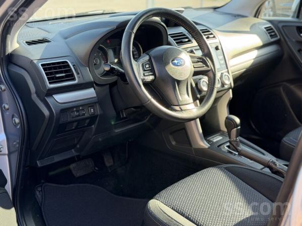Pelēks Subaru Forester 2016 Rīga, ar dzinēja tilpumu 2.00 L un nobraukumu 233 tūkst. km par 9300 €, foto 5 vietnē AUTOMOTO.COM.LV