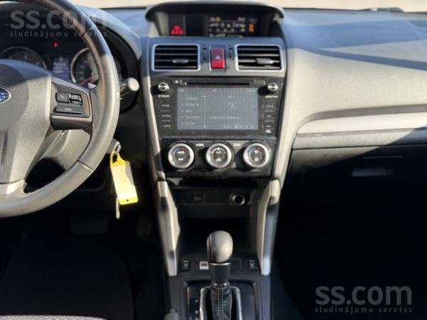 Pelēks Subaru Forester 2016 Rīga, ar dzinēja tilpumu 2.00 L un nobraukumu 233 tūkst. km par 9300 €, foto 9 vietnē AUTOMOTO.COM.LV
