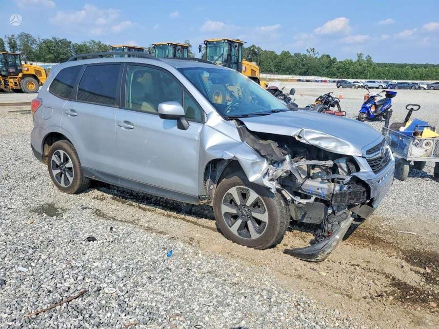Grey Subaru Forester 2017 in Alytus, with an engine capacity of 2.50 L and mileage of 217 thousand km for 4600 €, photo 5 on AUTOMOTO.COM.LV