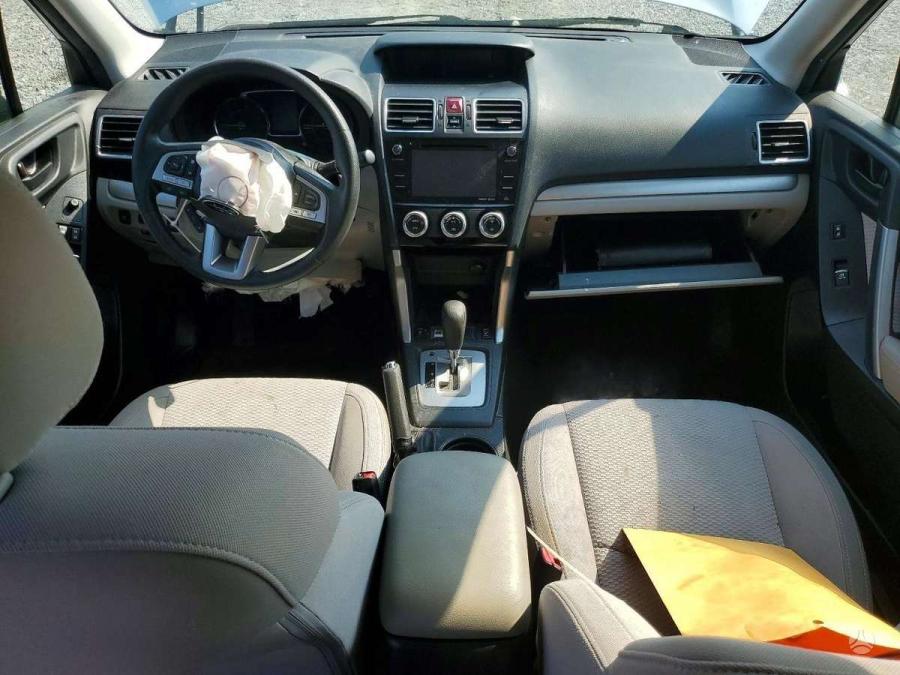 Grey Subaru Forester 2017 in Alytus, with an engine capacity of 2.50 L and mileage of 217 thousand km for 4600 €, photo 9 on AUTOMOTO.COM.LV