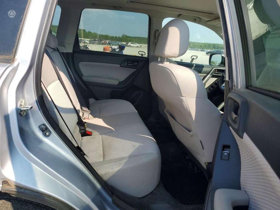 Grey Subaru Forester 2017 in Alytus, with an engine capacity of 2.50 L and mileage of 217 thousand km for 4600 €, photo 11 on AUTOMOTO.COM.LV
