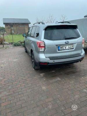 Grey Subaru Forester 2018 in Siauliai, with an engine capacity of 2.50 L and mileage of 137 thousand km for 14500 €, photo 2 on AUTOMOTO.COM.LV