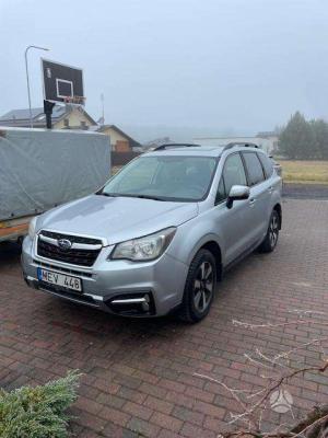 Grey Subaru Forester 2018 in Siauliai, with an engine capacity of 2.50 L and mileage of 137 thousand km for 14500 €, photo 3 on AUTOMOTO.COM.LV