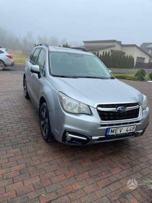 Grey Subaru Forester 2018 in Siauliai, with an engine capacity of 2.50 L and mileage of 137 thousand km for 14500 €, photo 4 on AUTOMOTO.COM.LV