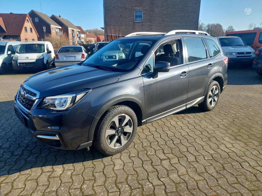 Grey Subaru Forester 2018 in Klaipeda, with an engine capacity of 2.00 L and mileage of 188 thousand km for 9200 €, photo 1 on AUTOMOTO.COM.LV