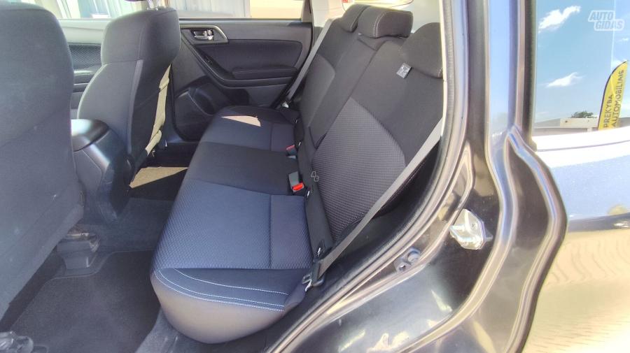 Pelēks Subaru Forester 2018 Ramučiai, ar dzinēja tilpumu 2.00 L un nobraukumu 119 tūkst. km par 11950 €, foto 21 vietnē AUTOMOTO.COM.LV