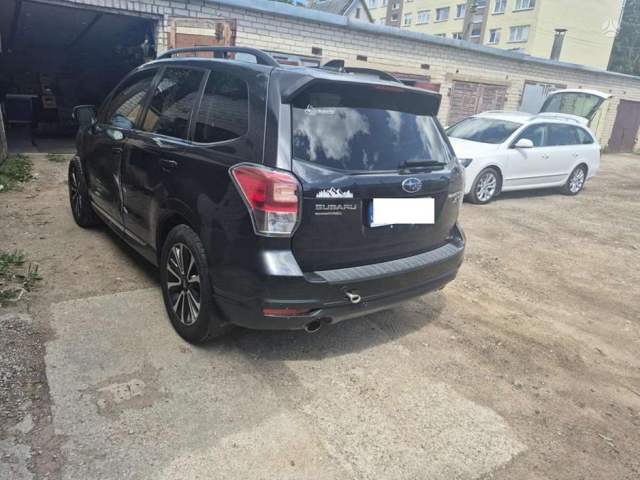 Pelēks Subaru Forester 2018 Viļņa, ar dzinēja tilpumu 2.00 L un nobraukumu 82 tūkst. km par 6500 €, foto 8 vietnē AUTOMOTO.COM.LV