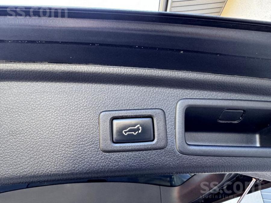 Pelēks Subaru Forester 2019 Rīga, ar dzinēja tilpumu 2.00 L un nobraukumu 260 tūkst. km par 13500 €, foto 24 vietnē AUTOMOTO.COM.LV