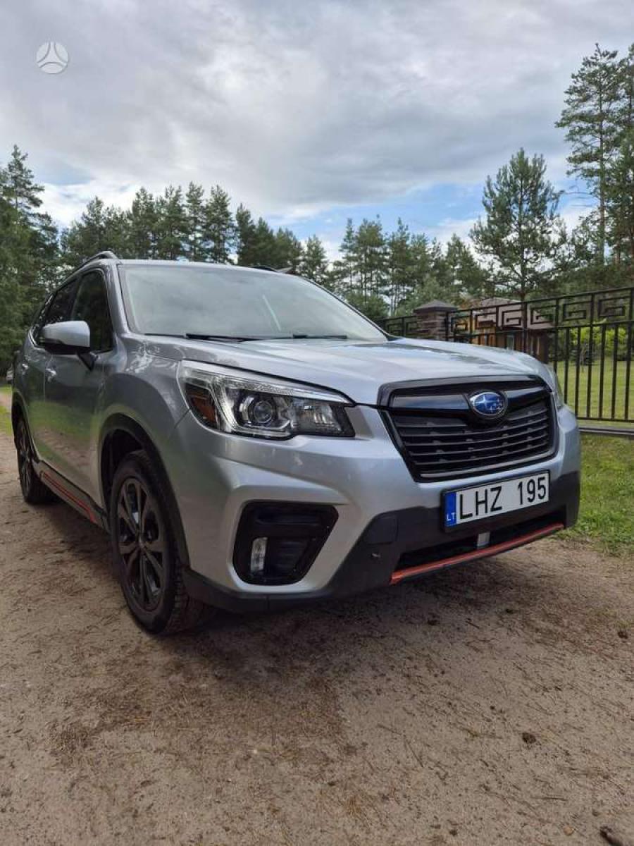 Grey Subaru Forester 2019 in Svencionys, with an engine capacity of 2.50 L and mileage of 162 thousand km for 15200 €, photo 1 on AUTOMOTO.COM.LV