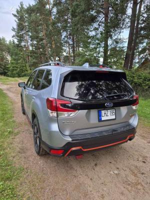 Grey Subaru Forester 2019 in Svencionys, with an engine capacity of 2.50 L and mileage of 162 thousand km for 15200 €, photo 4 on AUTOMOTO.COM.LV