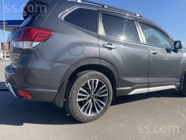 Pelēks Subaru Forester 2019 Rīga, ar dzinēja tilpumu 2.00 L un nobraukumu 140 tūkst. km par 20200 €, foto 4 vietnē AUTOMOTO.COM.LV