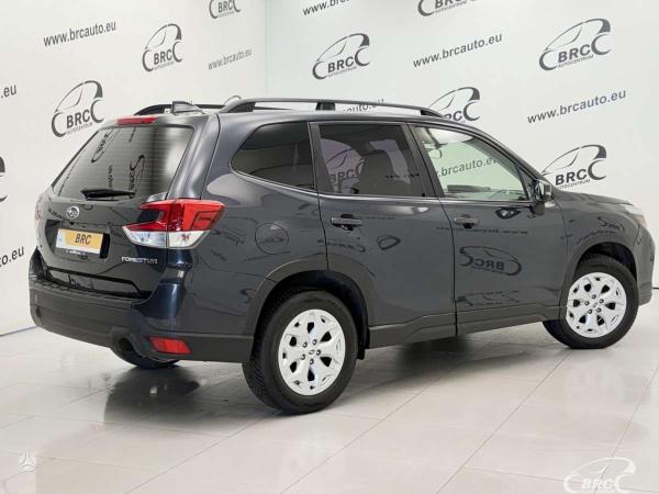 Grey Subaru Forester 2019 in Vilnius, with an engine capacity of 2.50 L and mileage of 151 thousand km for 13900 €, photo 3 on AUTOMOTO.COM.LV