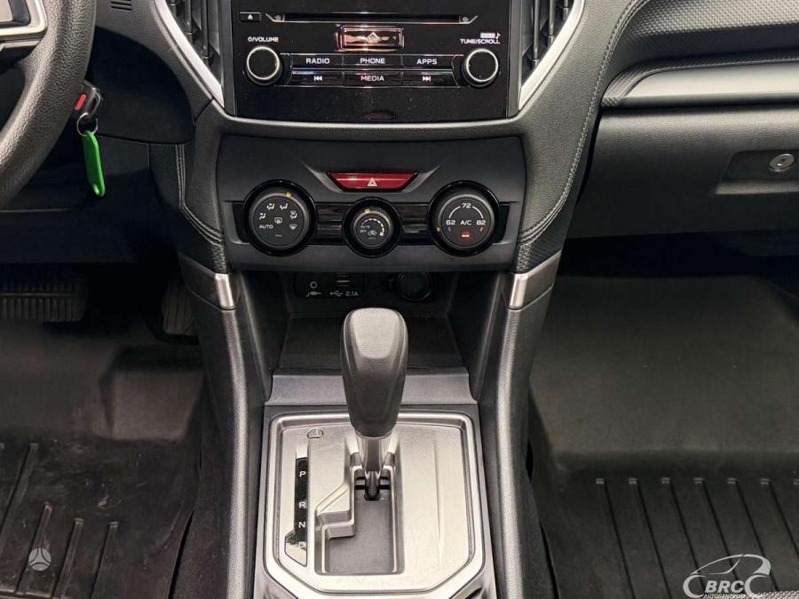 Pelēks Subaru Forester 2019 Viļņa, ar dzinēja tilpumu 2.50 L un nobraukumu 151 tūkst. km par 13900 €, foto 18 vietnē AUTOMOTO.COM.LV