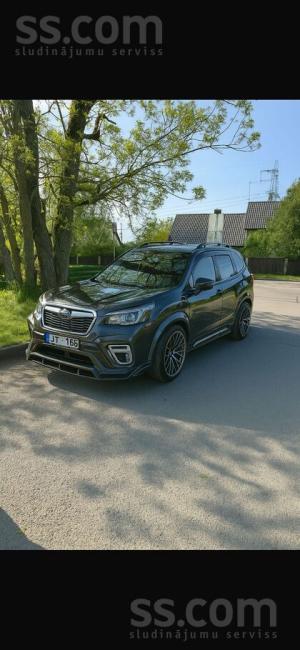Grey Subaru Forester 2020 in Riga, with an engine capacity of 2.00 L and mileage of 112 thousand km for 21800 €, photo 2 on AUTOMOTO.COM.LV