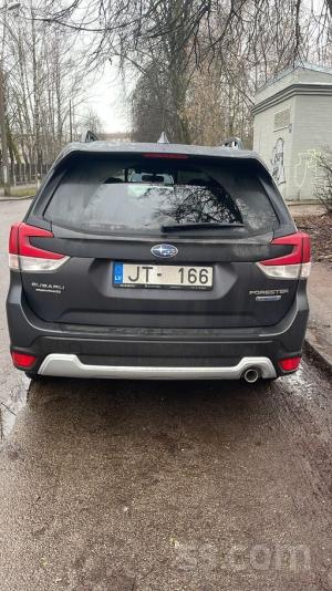 Grey Subaru Forester 2020 in Riga, with an engine capacity of 2.00 L and mileage of 112 thousand km for 21800 €, photo 6 on AUTOMOTO.COM.LV