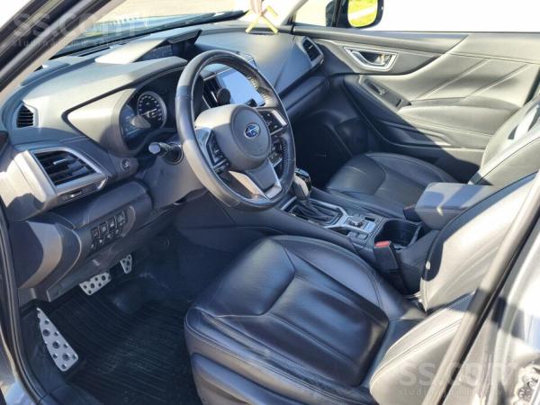 Grey Subaru Forester 2020 in Riga, with an engine capacity of 2.00 L and mileage of 100 thousand km for 21900 €, photo 7 on AUTOMOTO.COM.LV