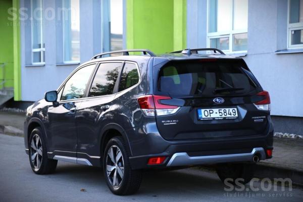 Subaru Forester 2020 Rīga vietnē Pelēks Subaru Forester 2020 Rīga, ar dzinēja tilpumu 2.00 L un nobraukumu 29 tūkst. km par 20995 €, foto 6 vietnē AUTOMOTO.COM.LV
