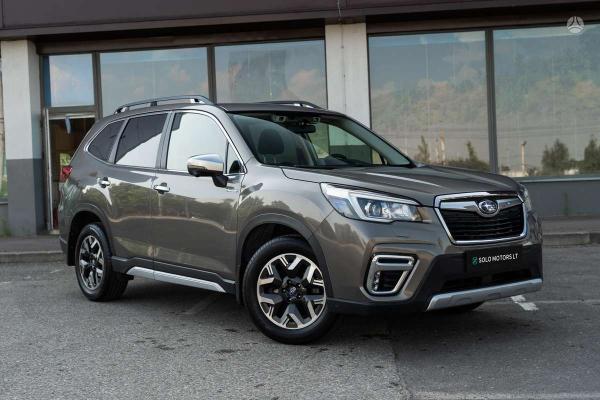 Grey Subaru Forester 2021 in Vilnius, with an engine capacity of 2.00 L and mileage of 43 thousand km for 22000 €, photo 6 on AUTOMOTO.COM.LV