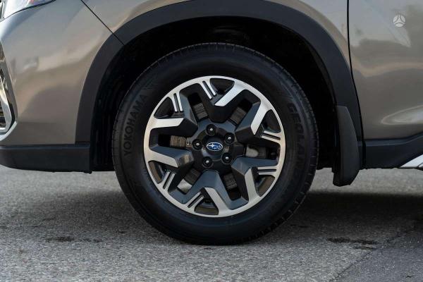 Grey Subaru Forester 2021 in Vilnius, with an engine capacity of 2.00 L and mileage of 43 thousand km for 22000 €, photo 7 on AUTOMOTO.COM.LV