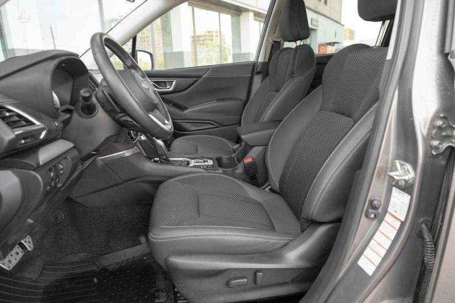 Pelēks Subaru Forester 2021 Viļņa, ar dzinēja tilpumu 2.00 L un nobraukumu 43 tūkst. km par 22000 €, foto 10 vietnē AUTOMOTO.COM.LV
