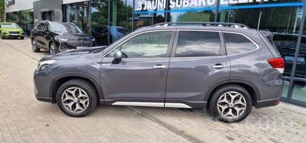 Grey Subaru Forester 2021 in Riga, with an engine capacity of 2.00 L and mileage of 252 thousand km for 14900 €, photo 2 on AUTOMOTO.COM.LV