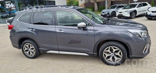 Grey Subaru Forester 2021 in Riga, with an engine capacity of 2.00 L and mileage of 252 thousand km for 14900 €, photo 4 on AUTOMOTO.COM.LV