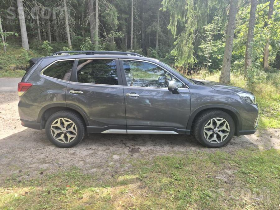 Pelēks Subaru Forester 2021 Rīga, ar dzinēja tilpumu 2.00 L un nobraukumu 92 tūkst. km par 24500 €, foto 4 vietnē AUTOMOTO.COM.LV