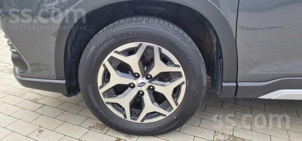 Pelēks Subaru Forester 2023 Rīga, ar dzinēja tilpumu 2.00 L un nobraukumu 53 tūkst. km par 28500 €, foto 9 vietnē AUTOMOTO.COM.LV