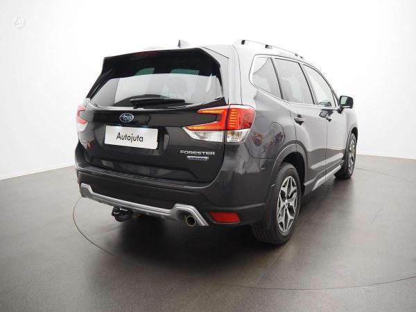 Grey Subaru Forester 2024 in Vilnius, with an engine capacity of 2.00 L and mileage of 69 thousand km for 27500 €, photo 4 on AUTOMOTO.COM.LV