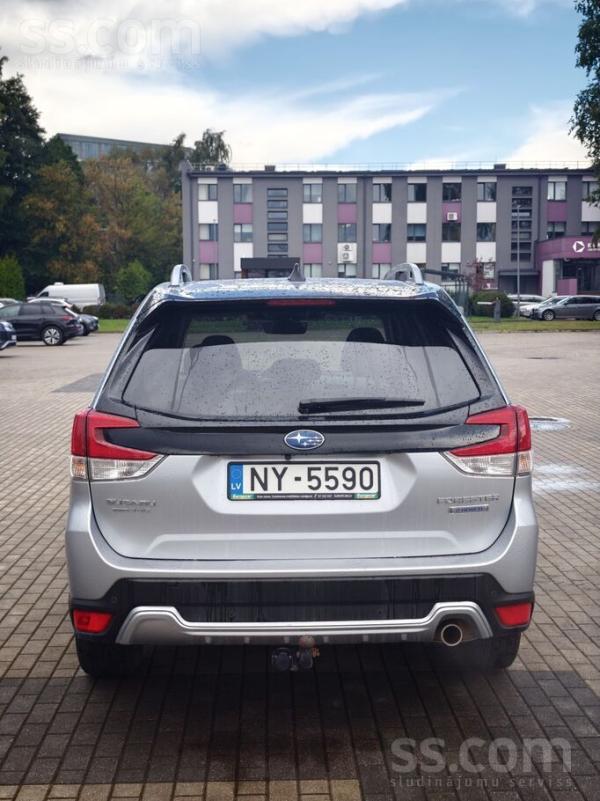 Pelēks Subaru Forester 2024 Rīga, ar dzinēja tilpumu 2.00 L un nobraukumu 88 tūkst. km par 26800 €, foto 5 vietnē AUTOMOTO.COM.LV