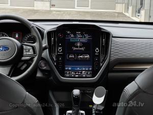 Pelēks Subaru Forester 2025 Tallina, ar dzinēja tilpumu 2.00 L un nobraukumu 21 tūkst. km par 39900 €, foto 16 vietnē AUTOMOTO.COM.LV