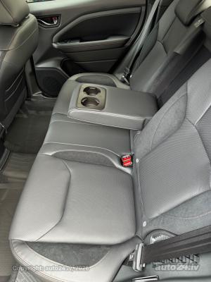 Pelēks Subaru Forester 2025 Tallina, ar dzinēja tilpumu 2.00 L un nobraukumu 21 tūkst. km par 39900 €, foto 17 vietnē AUTOMOTO.COM.LV