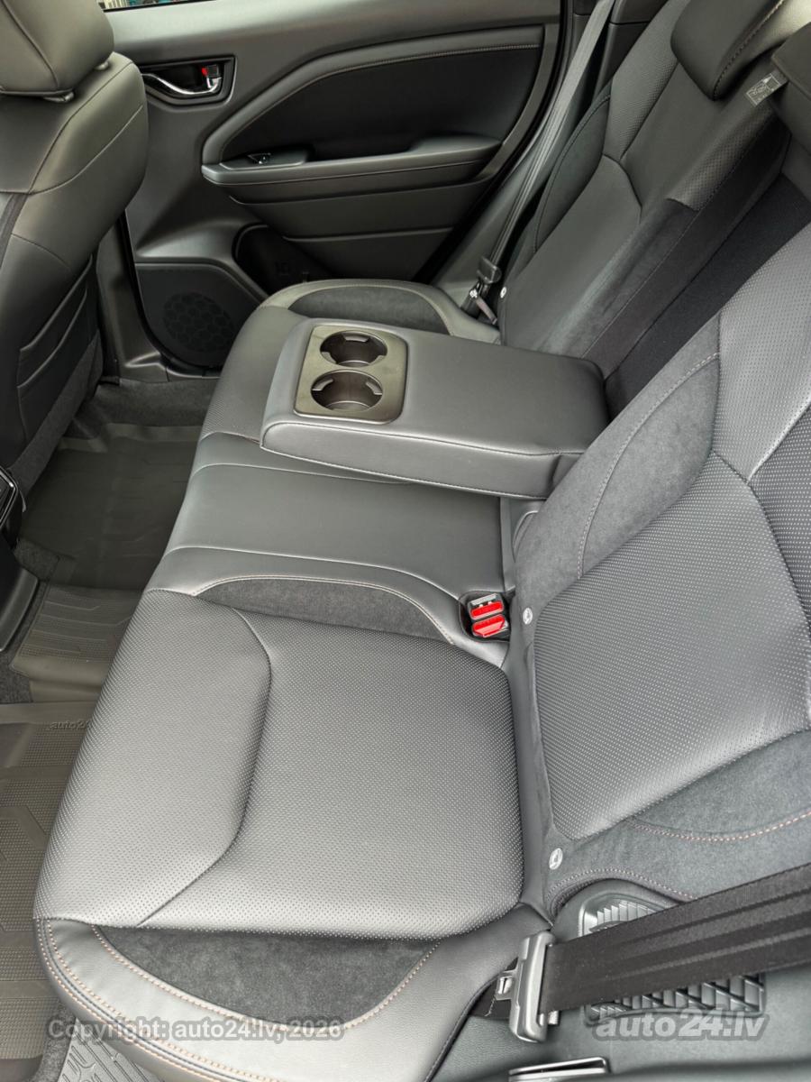 Pelēks Subaru Forester 2025 Tallina, ar dzinēja tilpumu 2.00 L un nobraukumu 21 tūkst. km par 39900 €, foto 17 vietnē AUTOMOTO.COM.LV