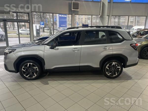 Pelēks Subaru Forester 2026 Rīga, ar dzinēja tilpumu 2.00 L un nobraukumu 12 tūkst. km par 34400 €, foto 3 vietnē AUTOMOTO.COM.LV