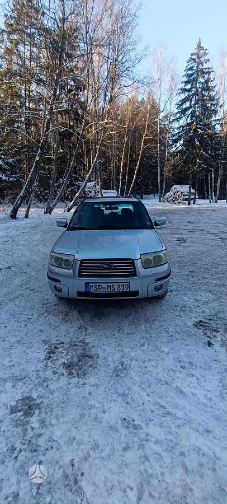 Grey Subaru Forester 2006 in Alytus, with an engine capacity of 2.00 L and mileage of 236 thousand km for 3999 €, photo 1 on AUTOMOTO.COM.LV