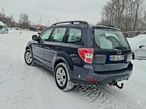 Grey Subaru Forester 2008 in Vilnius, with an engine capacity of 2.00 L and mileage of 306 thousand km for 3998 €, photo  on AUTOMOTO.COM.LV