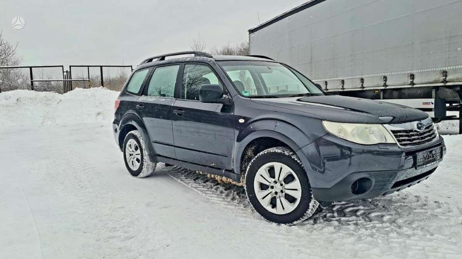 Pelēks Subaru Forester 2008 Viļņa, ar dzinēja tilpumu 2.00 L un nobraukumu 306 tūkst. km par 3998 €, foto 4 vietnē AUTOMOTO.COM.LV