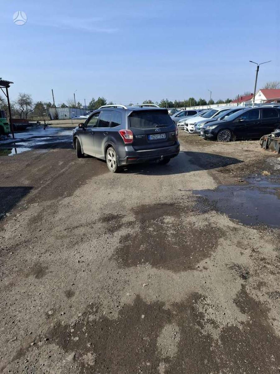 Pelēks Subaru Forester 2015 Viļņa, ar dzinēja tilpumu 2.00 L un nobraukumu 231 tūkst. km par 7500 €, foto 1 vietnē AUTOMOTO.COM.LV
