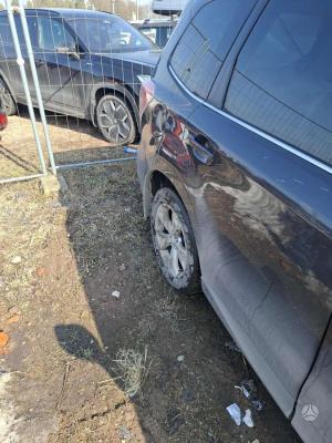 Pelēks Subaru Forester 2015 Viļņa, ar dzinēja tilpumu 2.00 L un nobraukumu 231 tūkst. km par 7500 €, foto 5 vietnē AUTOMOTO.COM.LV