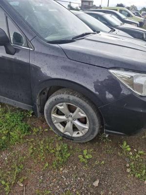Pelēks Subaru Forester 2015 Viļņa, ar dzinēja tilpumu 2.00 L un nobraukumu 231 tūkst. km par 7500 €, foto 10 vietnē AUTOMOTO.COM.LV