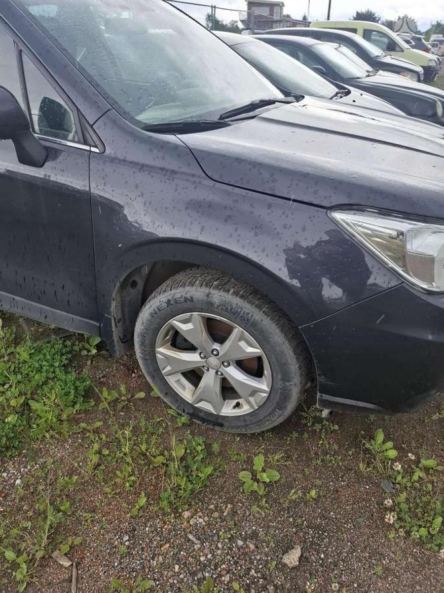 Pelēks Subaru Forester 2015 Viļņa, ar dzinēja tilpumu 2.00 L un nobraukumu 231 tūkst. km par 7500 €, foto 10 vietnē AUTOMOTO.COM.LV
