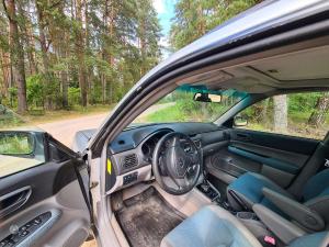 Pelēks Subaru Forester 2004 Viļņa, ar dzinēja tilpumu 2.00 L un nobraukumu 256 tūkst. km par 2750 €, foto 14 vietnē AUTOMOTO.COM.LV